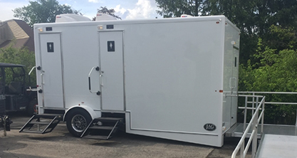 Ada Compliant Luxury Restroom Trailers - Safety-Quip